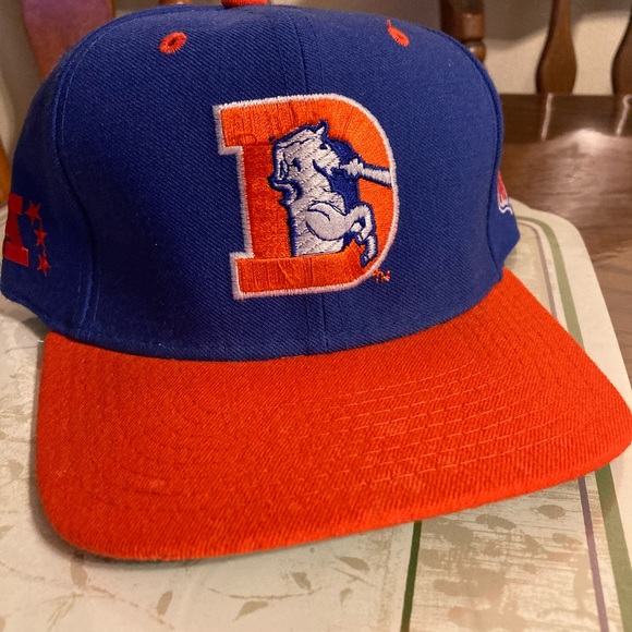 STARTER | Accessories | Vintage Denver Broncos Fitted Hat 7 8 Starter ...